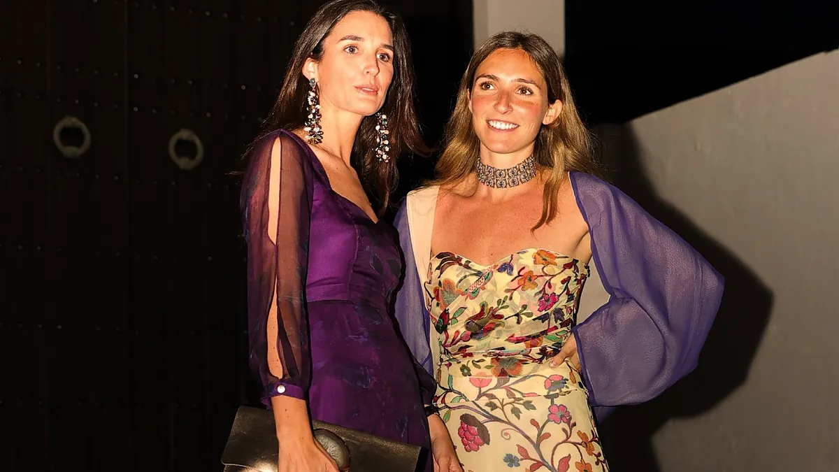 Las invitadas más elegantes de la boda de Pepa Astolfi son primas y sus ...