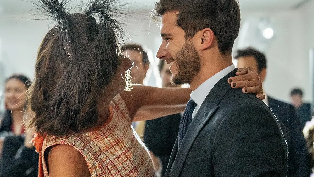 La invitada más elegante del fin de semana es esta madrina que eligió ...