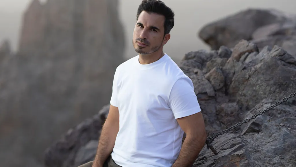 Javier Castillo presenta su novela más intima y vitalista: "Hay que ...