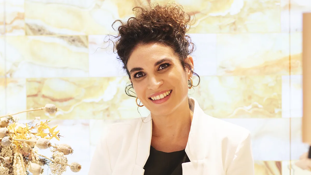 María Vicente, médico estético: "Si existen ojeras oscuras, hay que utilizar un contorno de ojos ...